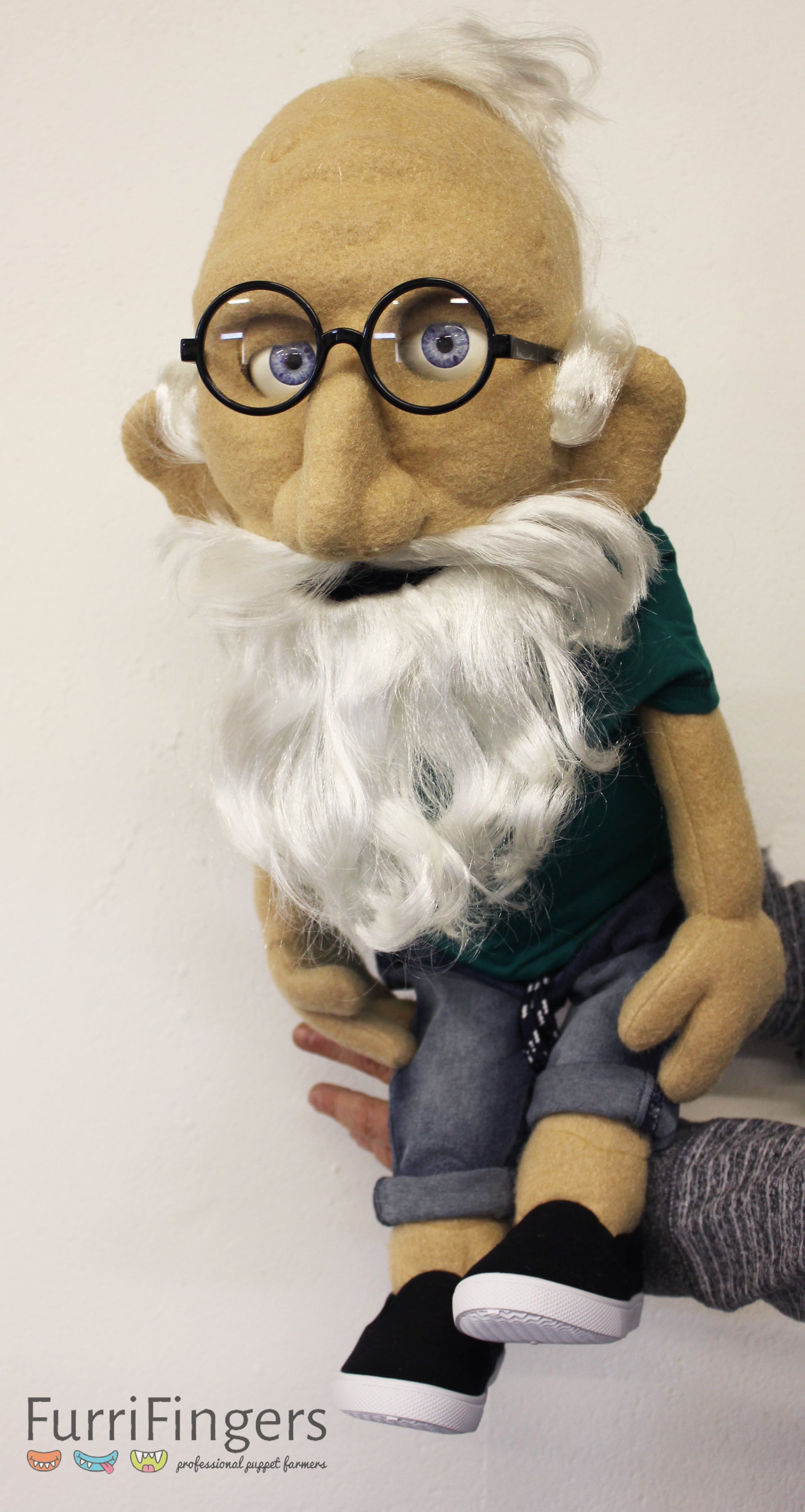 ANIMATRONIC HUMAN PUPPET