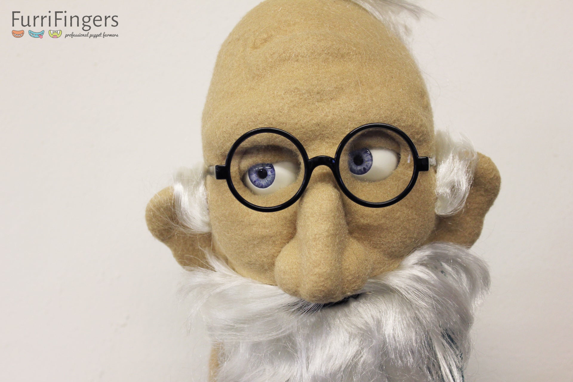 ANIMATRONIC HUMAN PUPPET