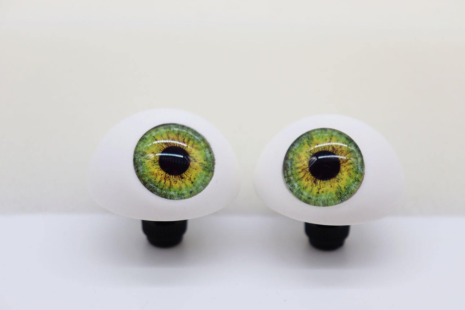 40mm Domed Puppet Eyes with Cabachon Iris - FROGGY